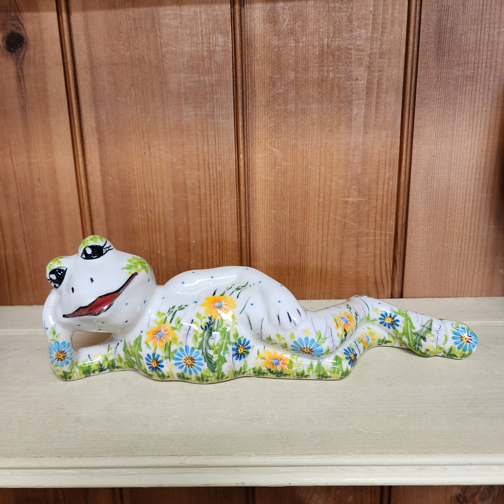 Frog ~ Laying down spring flowers – PolishPottery.com